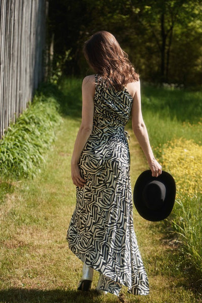 Just Beautiful – SheIs31:25